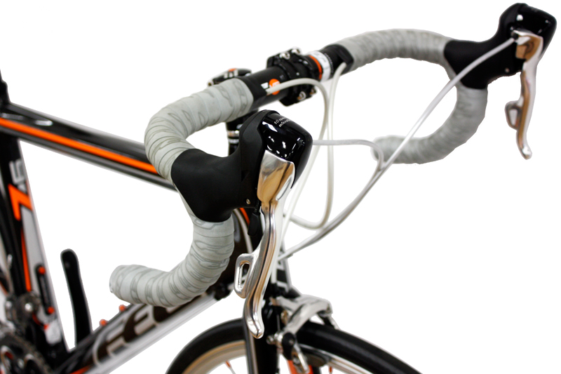 ライトウェイ-101221② FELT レーシングモデルと遜色のない高速巡航性を実現 ～Z6～