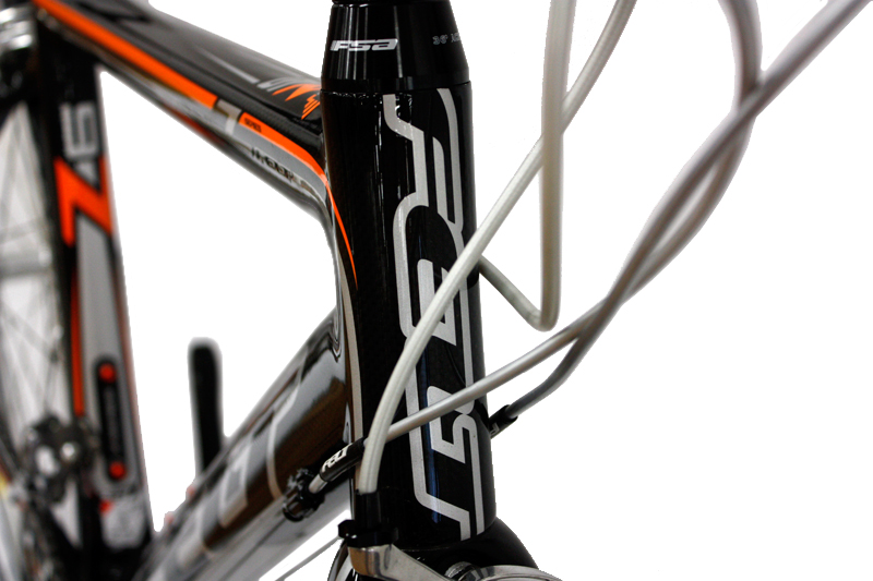 ライトウェイ-101221② FELT レーシングモデルと遜色のない高速巡航性を実現 ～Z6～