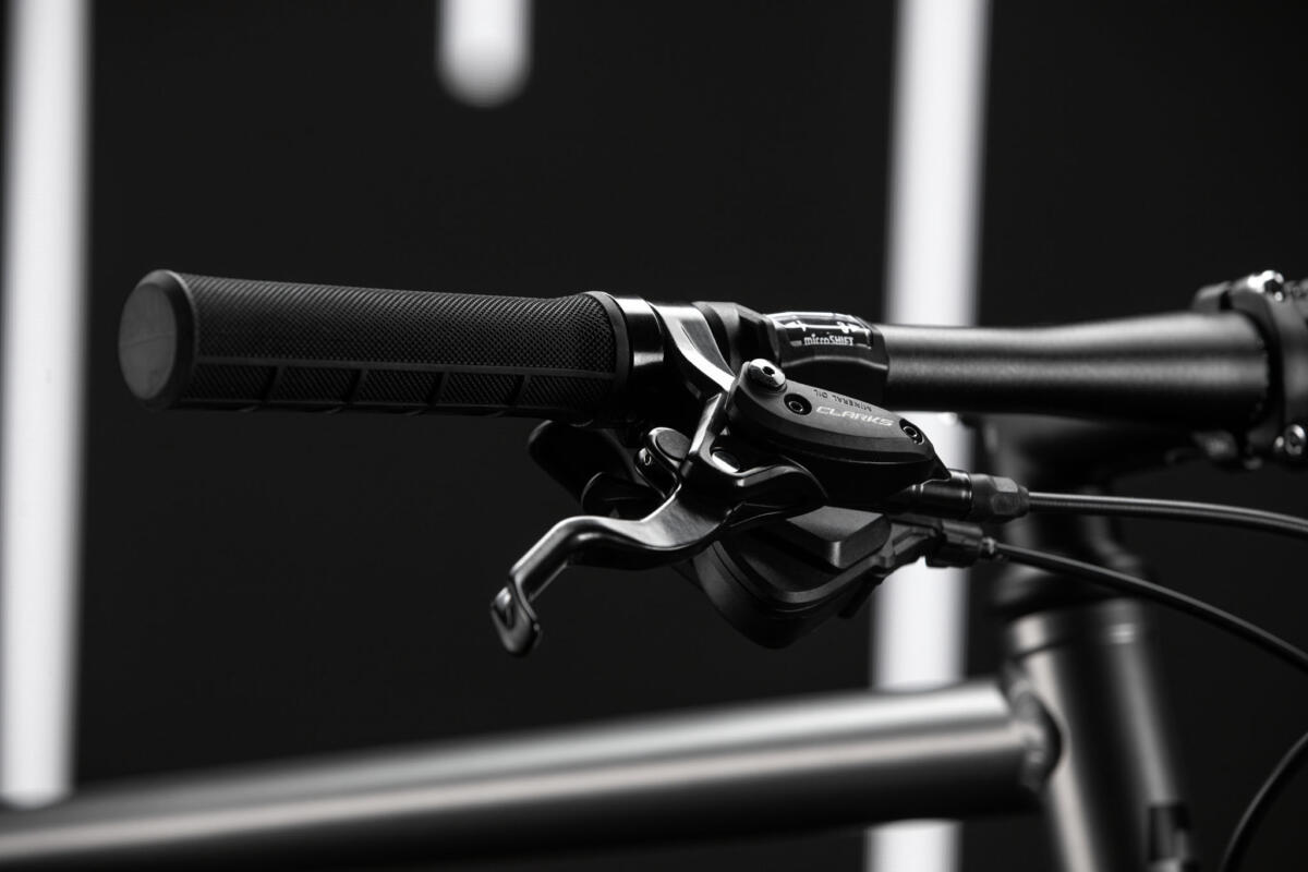 MUNROE AL(マンロー・AL) - BOMBTRACK