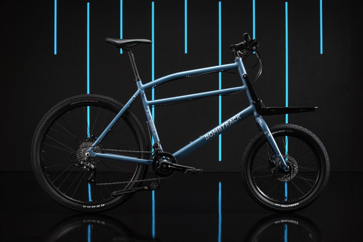 MUNROE CARGO(マンロー・カーゴ) - BOMBTRACK