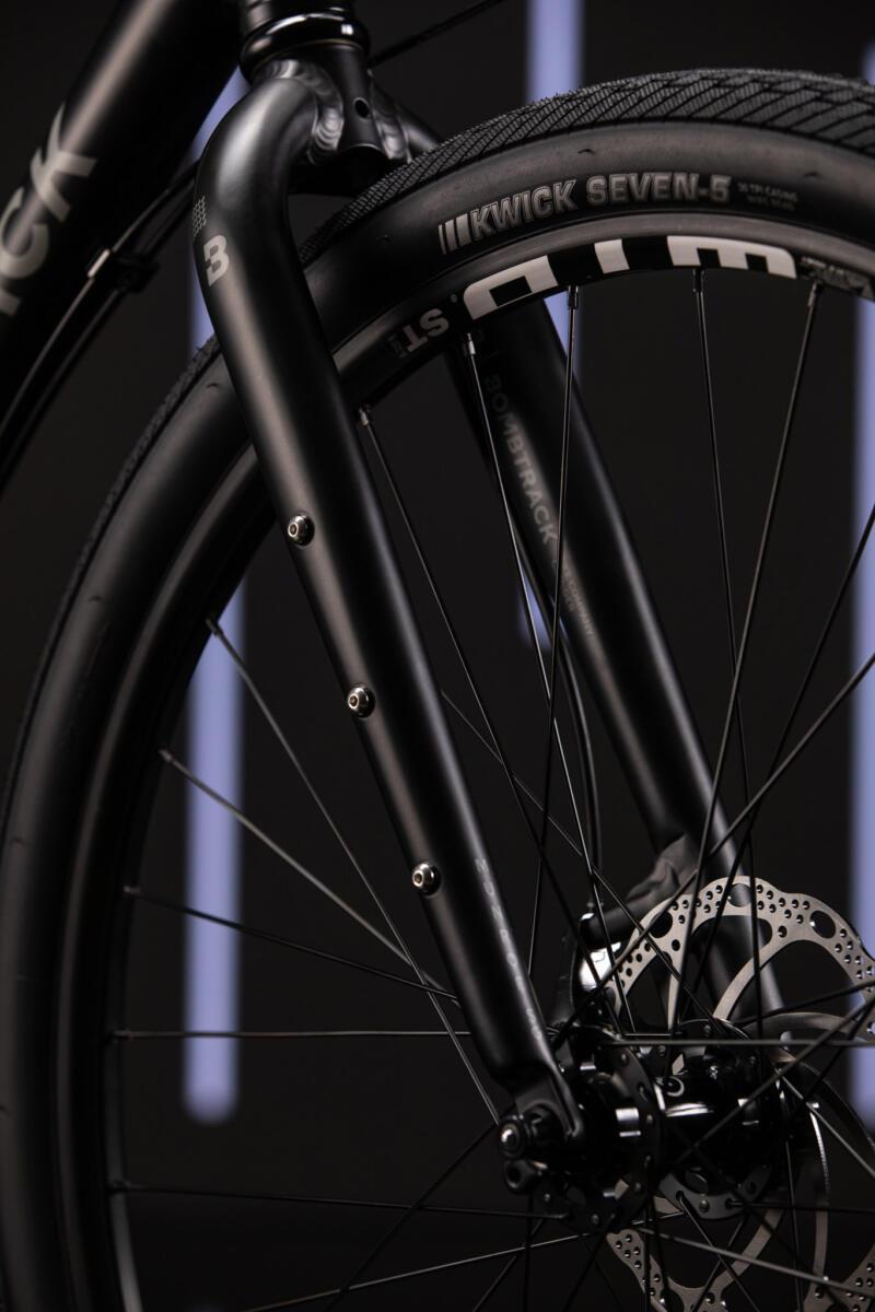 MUNROE SG(マンローSG) - BOMBTRACK