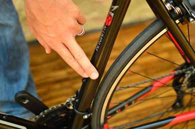 開発者インタビュー 2015 F Alloy シリーズ | Felt公式日本語Web