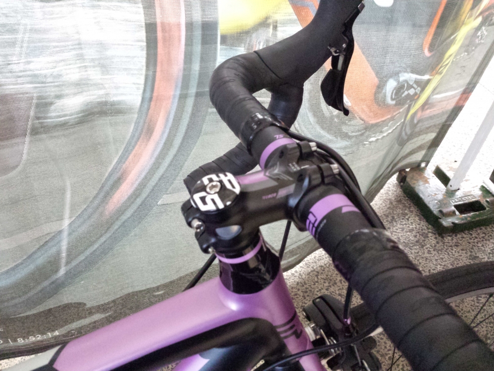 FELTの女性用 アルミロードバイク ZW85を徹底紹介:sa