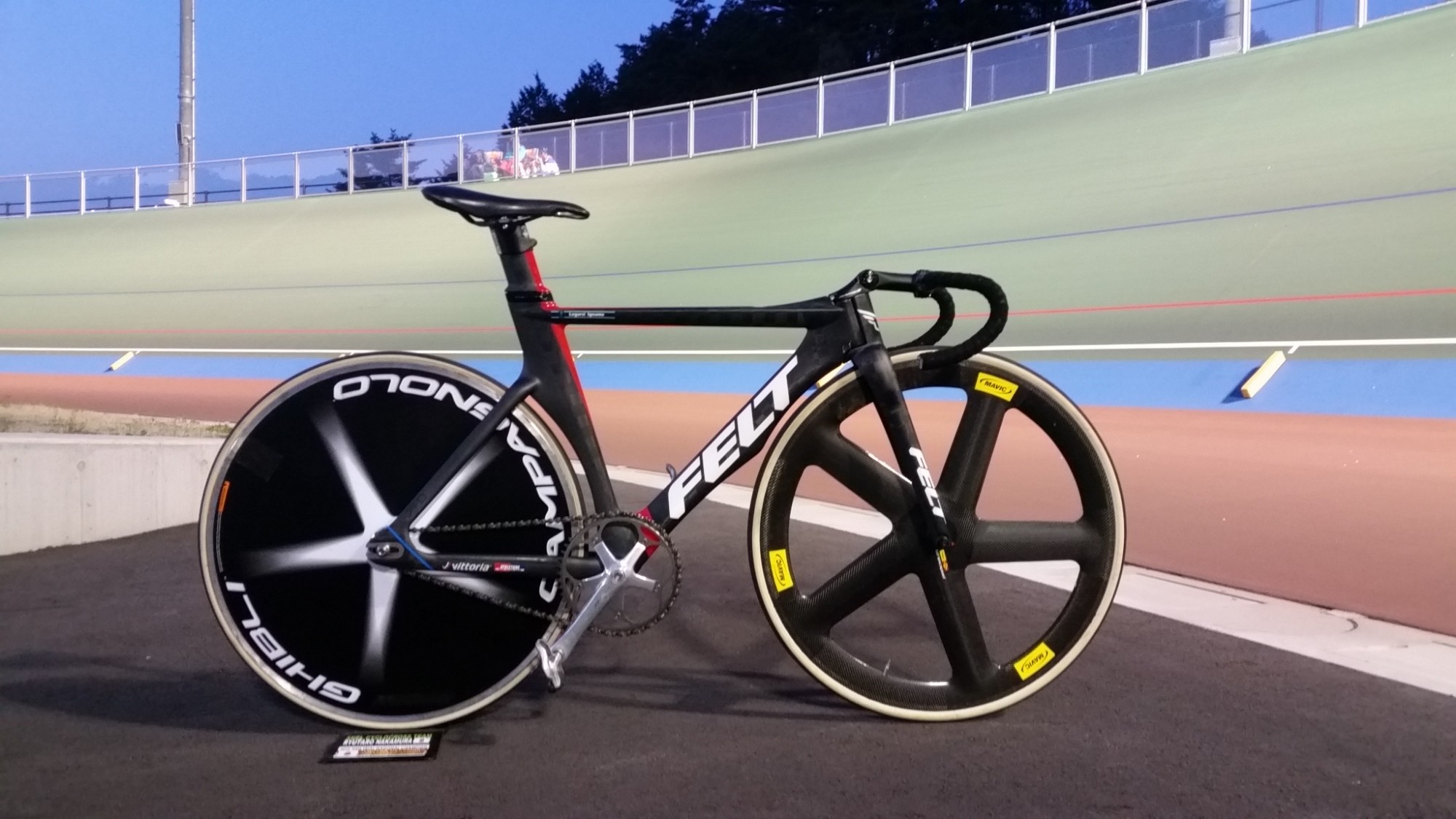 FELT TK FRD いんぷれ 中村龍太郎