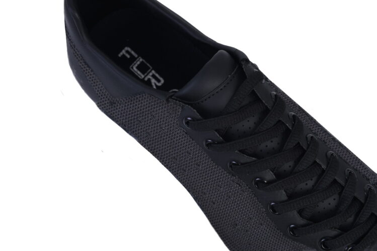 FLR 秋のライドシーズン到来！頑張りすぎない日に似合う、ニットシューズの新製品を販売開始